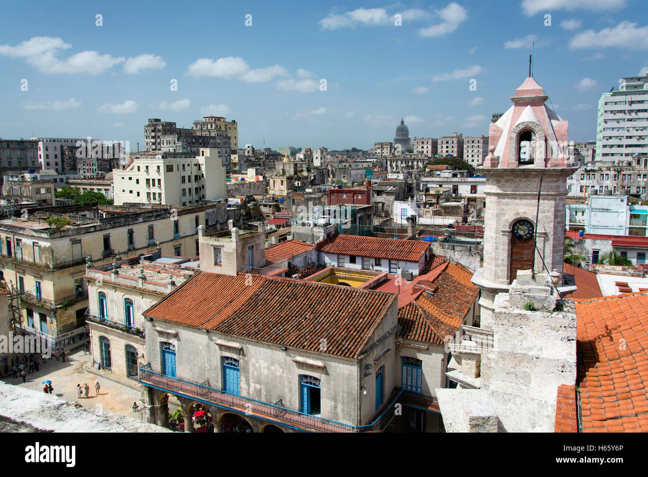 Rooftops of Havana Stock Photo - Alamy
