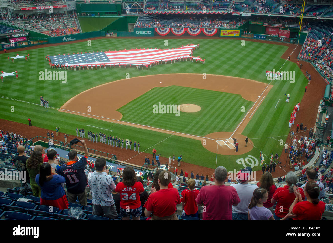 Washington Nationals marked the 4th of July with a giant U.S. flag in ...