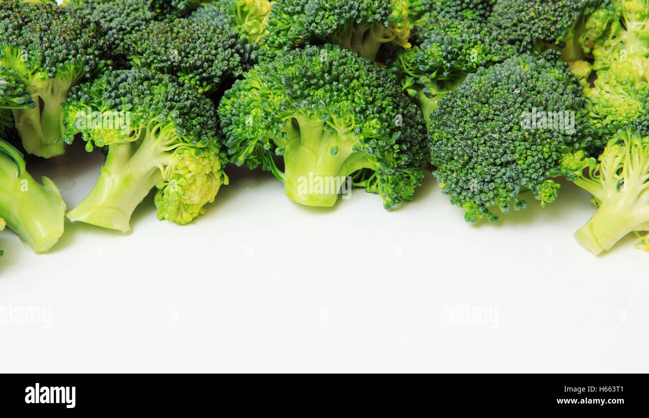 Broccoli texture closeup Stock Photo - Alamy