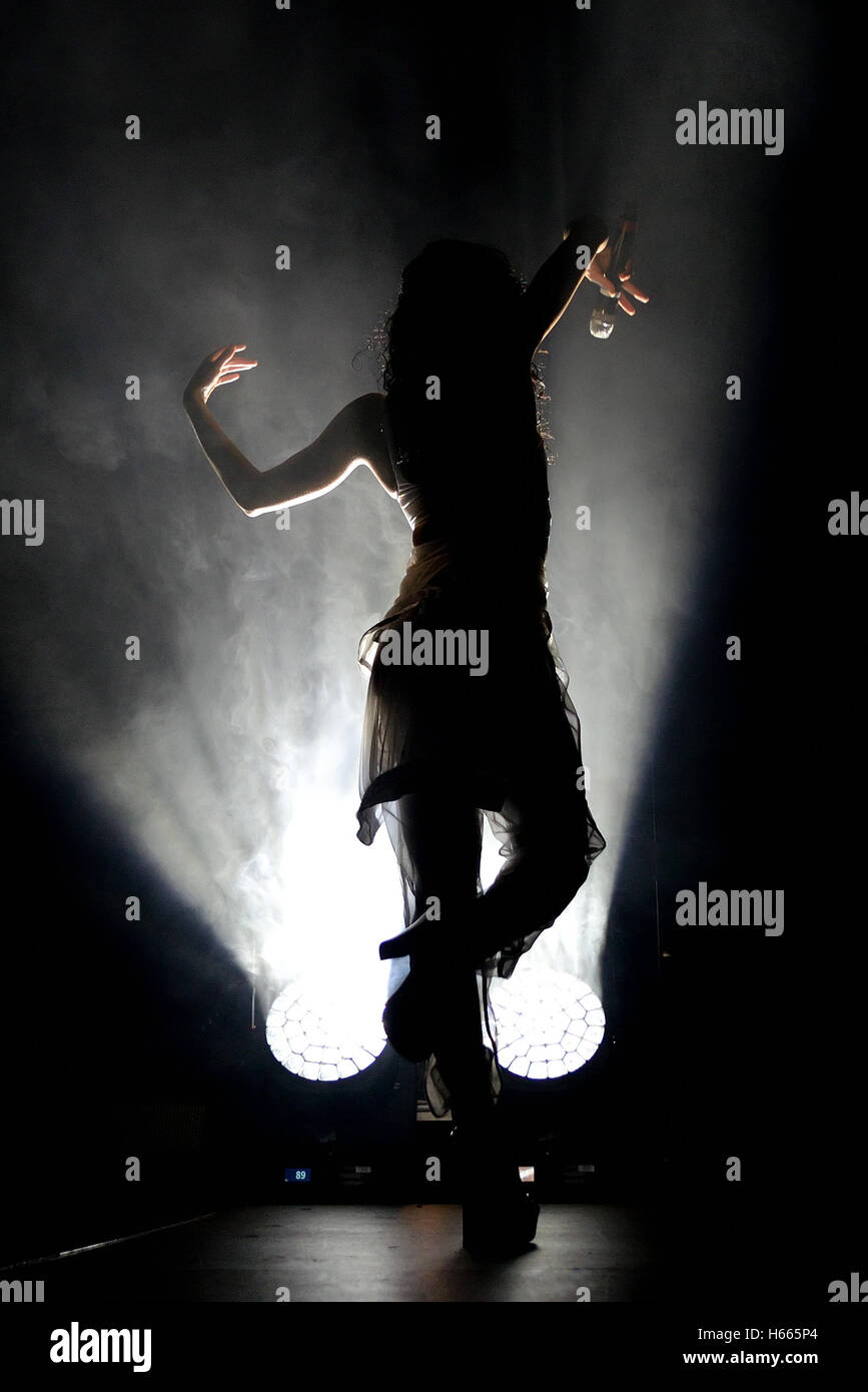 BARCELONA - JUN 20: FKA Twigs (band) in concert at Sonar Festival on ...