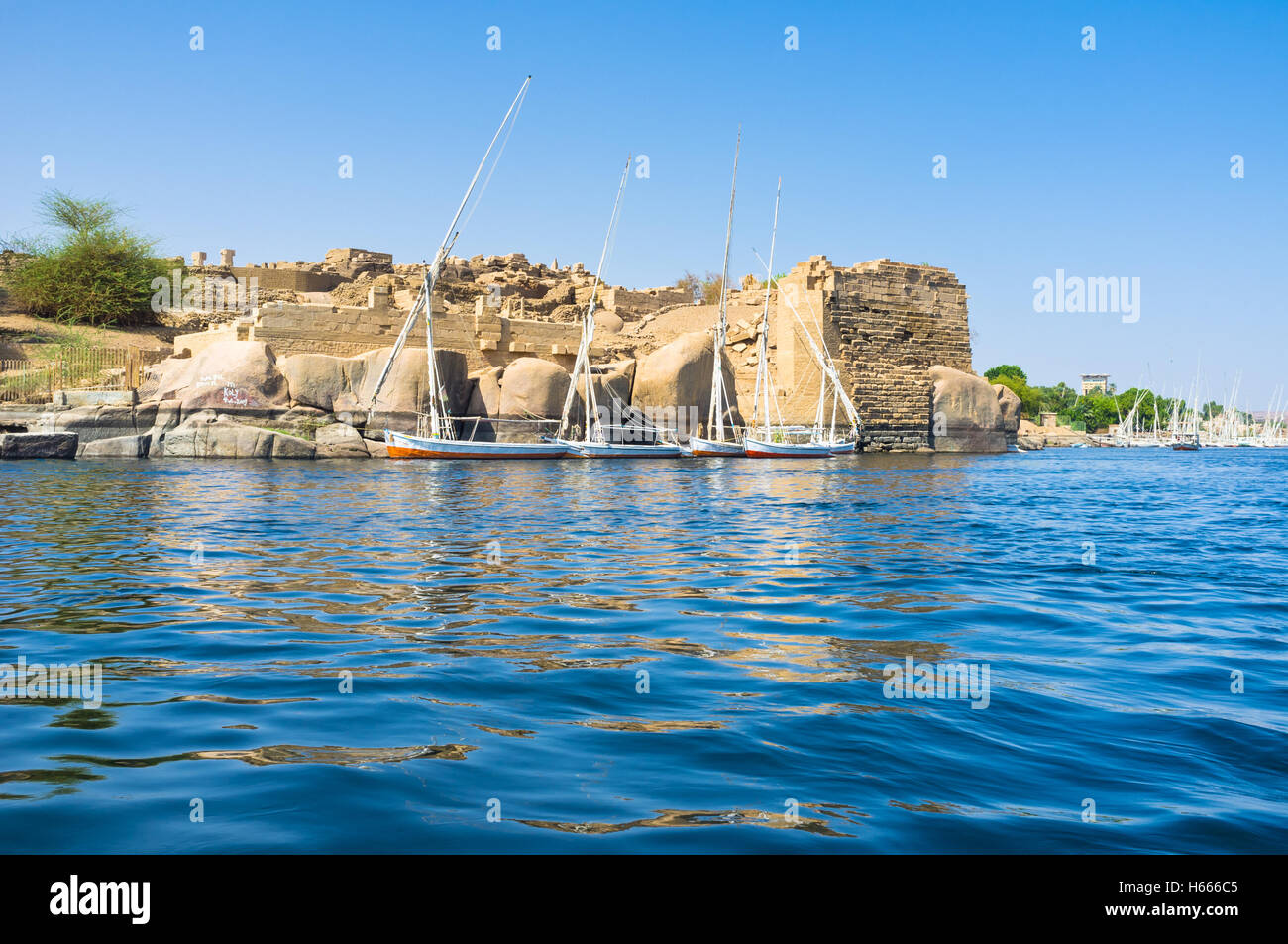 Elephantine ruins hi-res stock photography and images - Alamy
