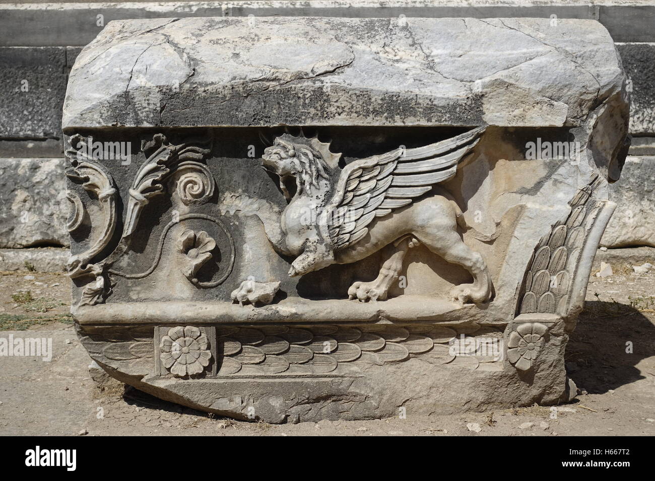 View of Temple of Apollo in antique city of Didyma Stock Photo - Alamy