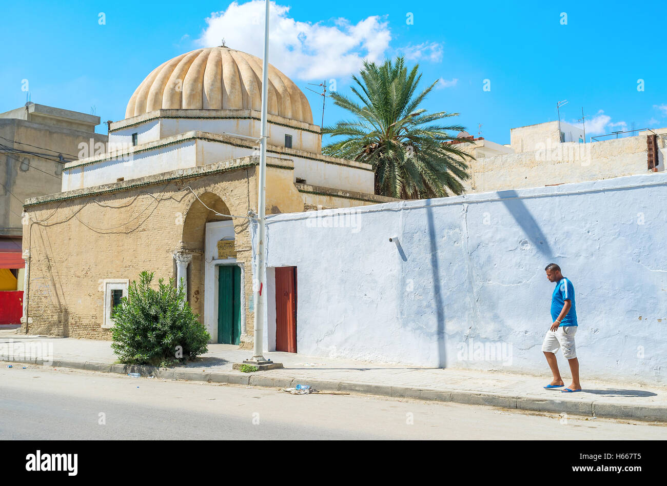 The small mosque with the ribbed dome in the old town Stock Photo - Alamy