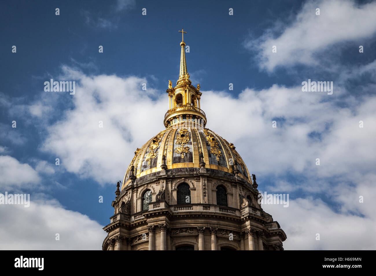 Les Invalides cathedral dome in Paris Stock Photo - Alamy