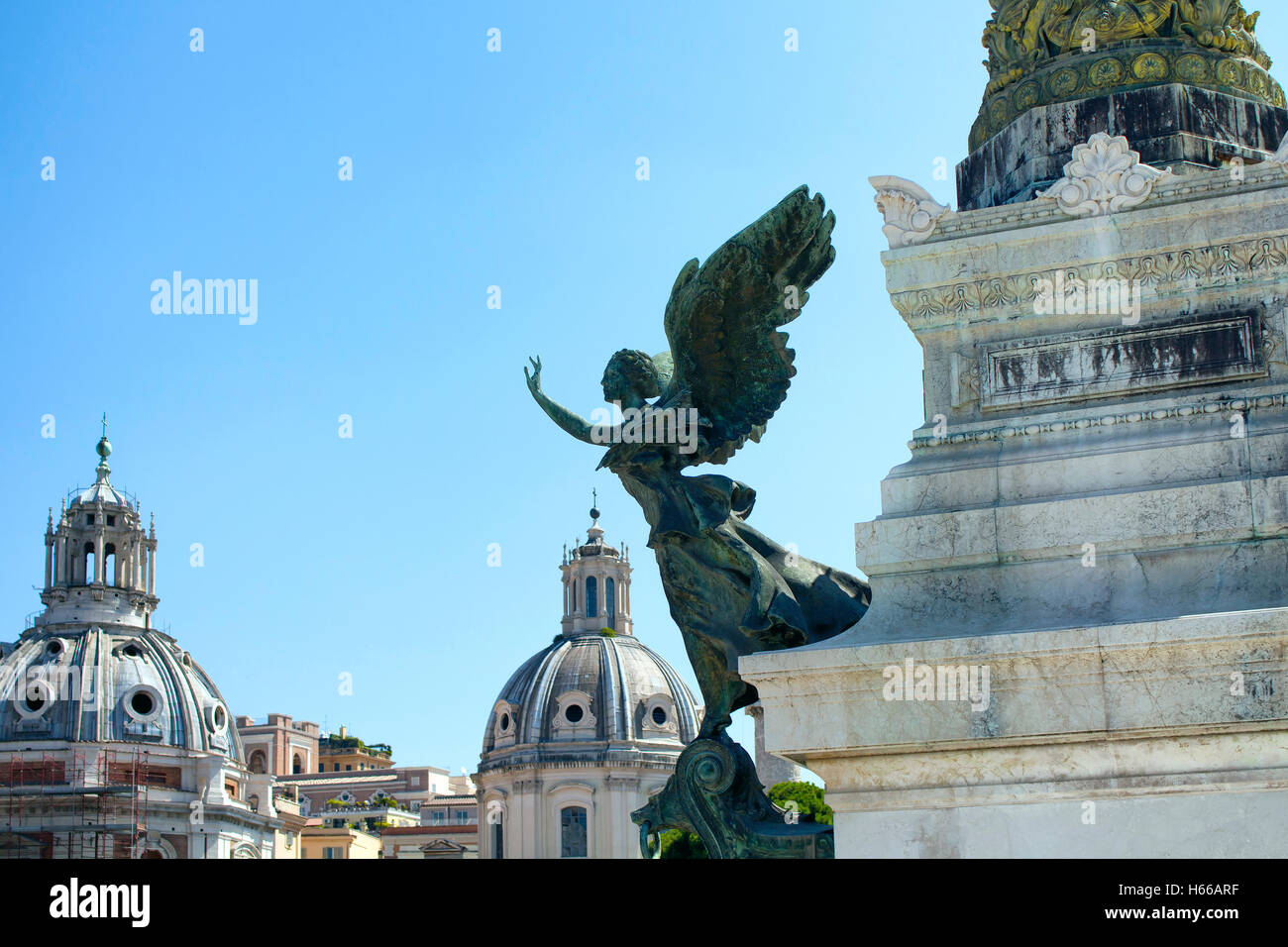 Statue of a winged woman hi-res stock photography and images - Alamy
