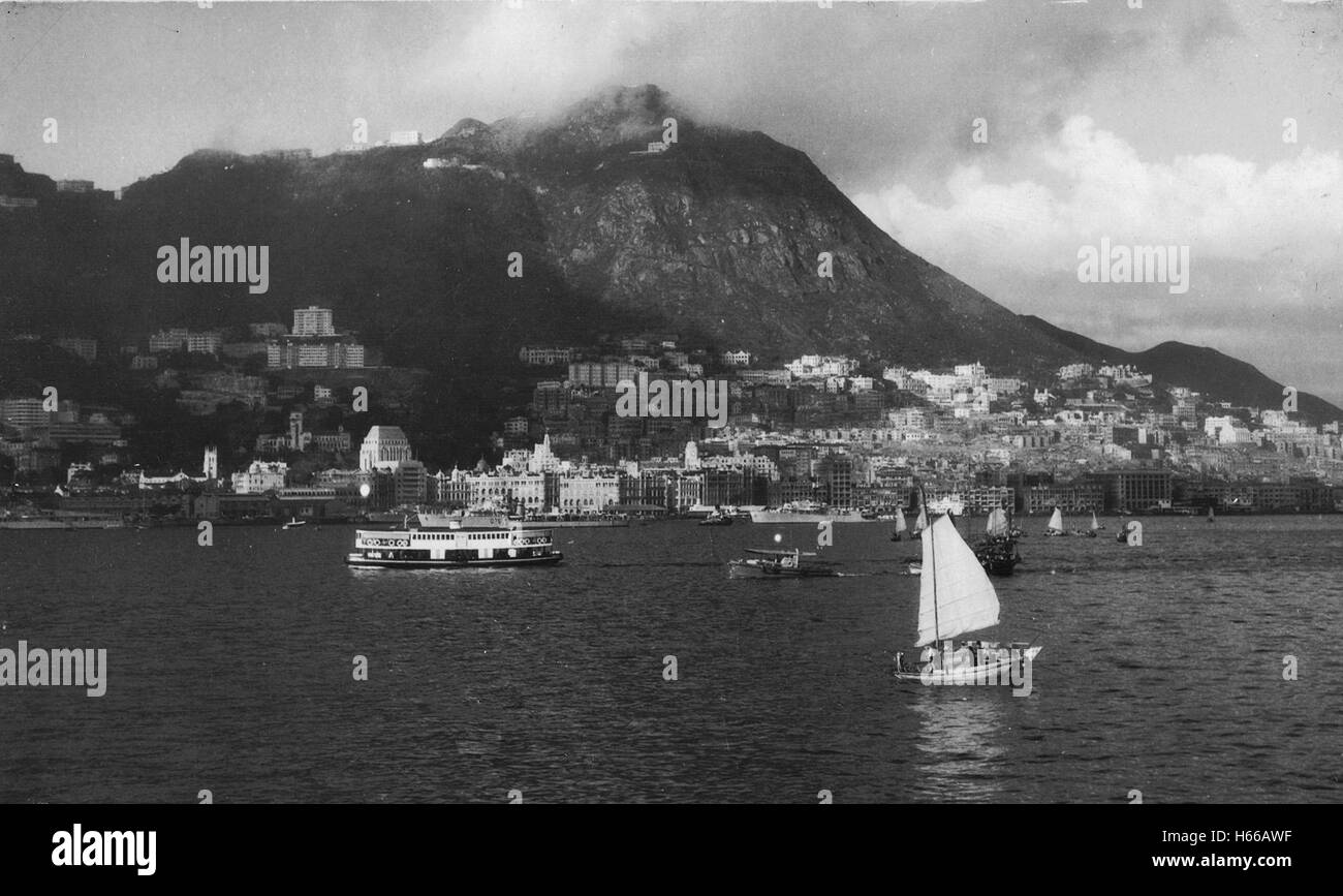Hong Kong Harbour 1954 with Junk and Star Ferry Stock Photo - Alamy