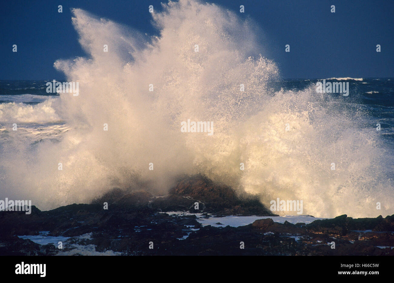 Atlantic storm spray, Inishowen Peninsula, County Donegal, Ireland ...