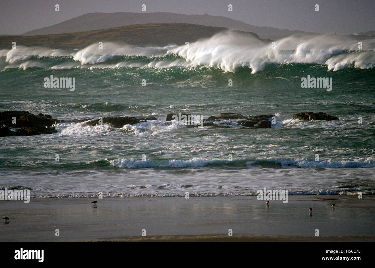 Storm waves in Ballyheirnan Bay, Fanad Peninsula, County Donegal ...