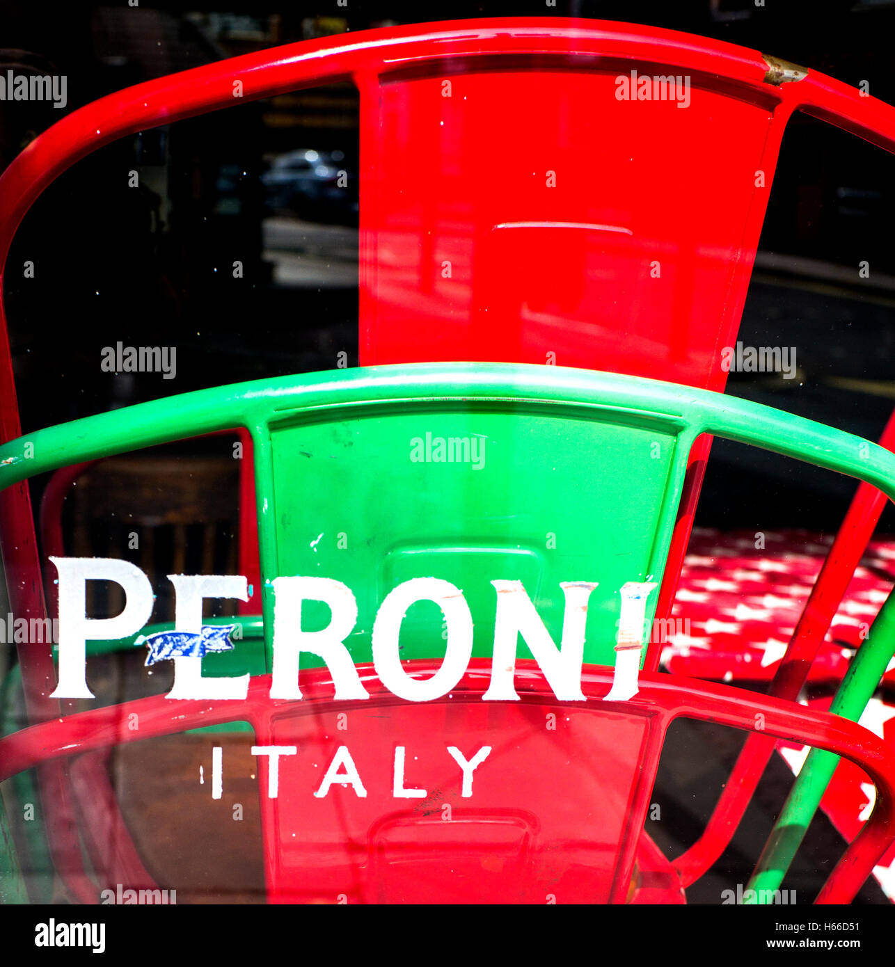 Peroni nastro azzurro hi-res stock photography and images - Alamy