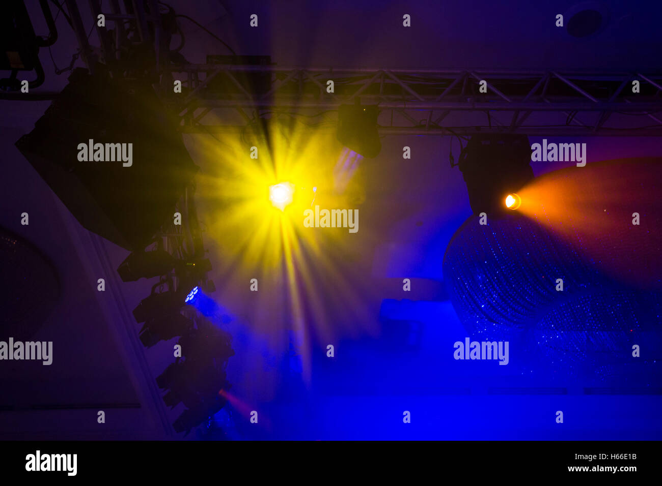 Awards ceremony lights hi-res stock photography and images - Alamy