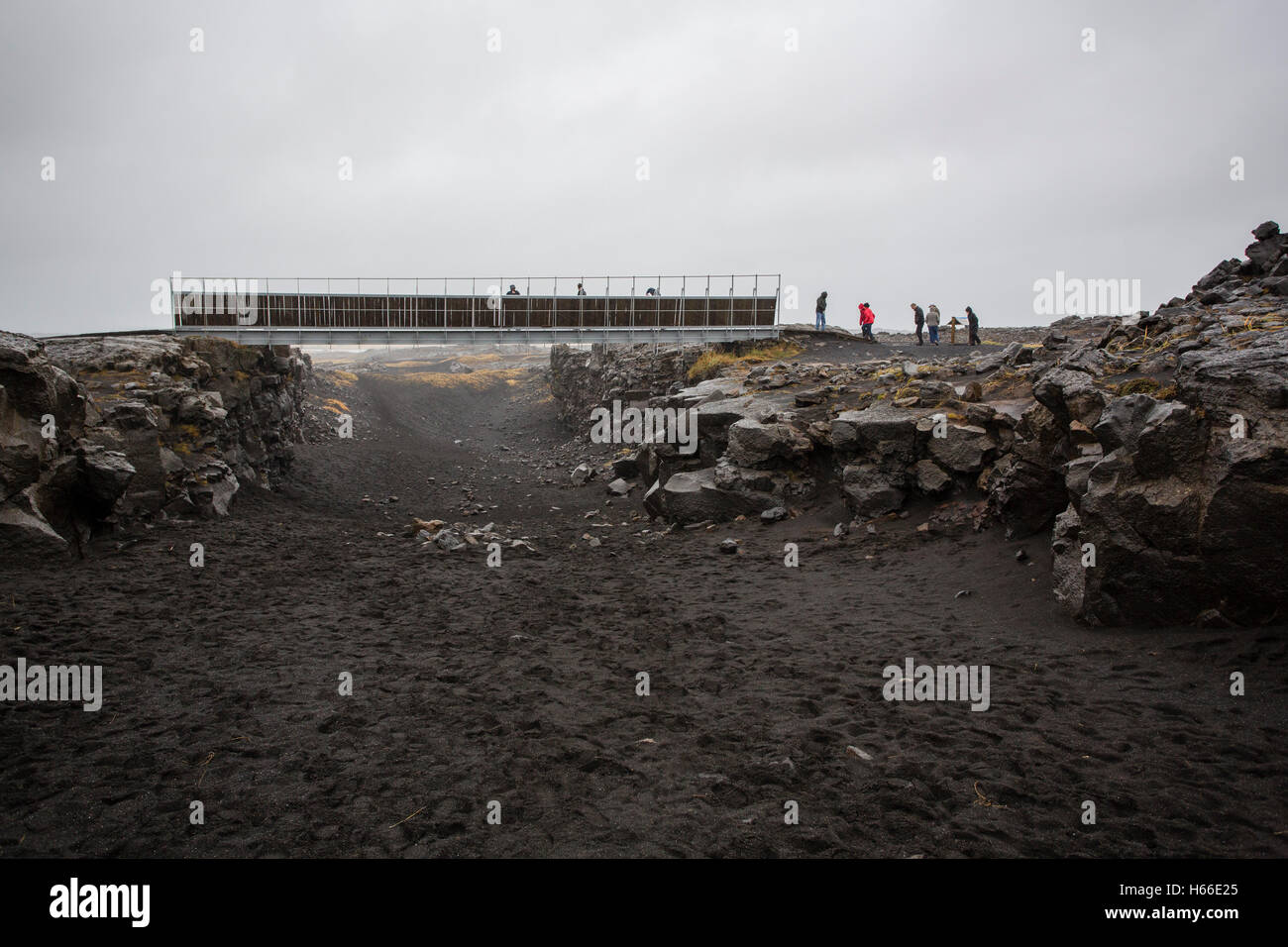Bridge between continents hi-res stock photography and images - Alamy