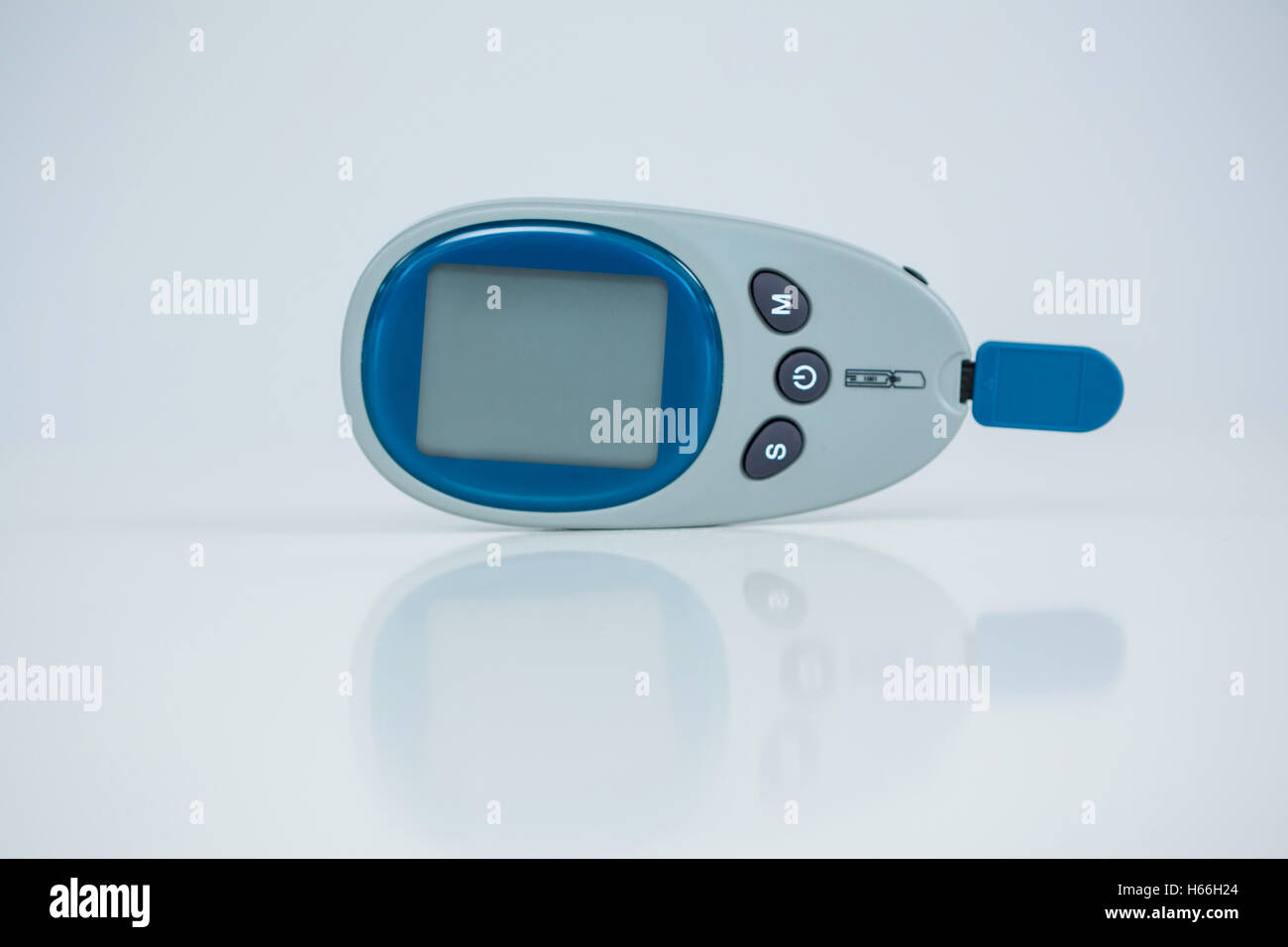 Glucometer hi-res stock photography and images - Alamy
