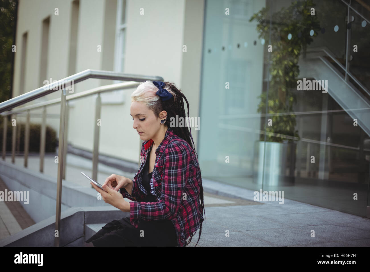 Hotel coffee table hi-res stock photography and images - Alamy