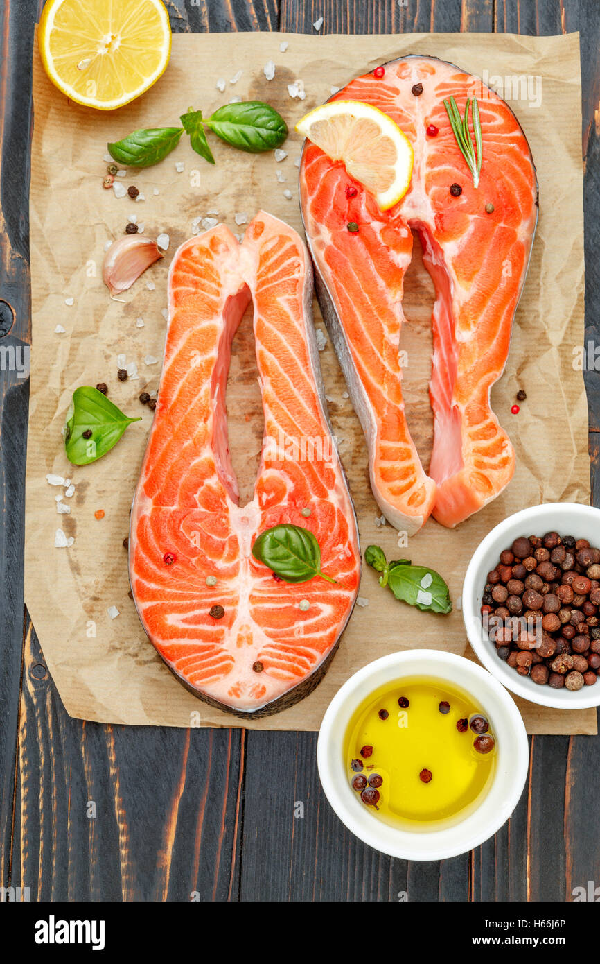 Fresh Raw Salmon Red Fish Steak Stock Photo - Alamy
