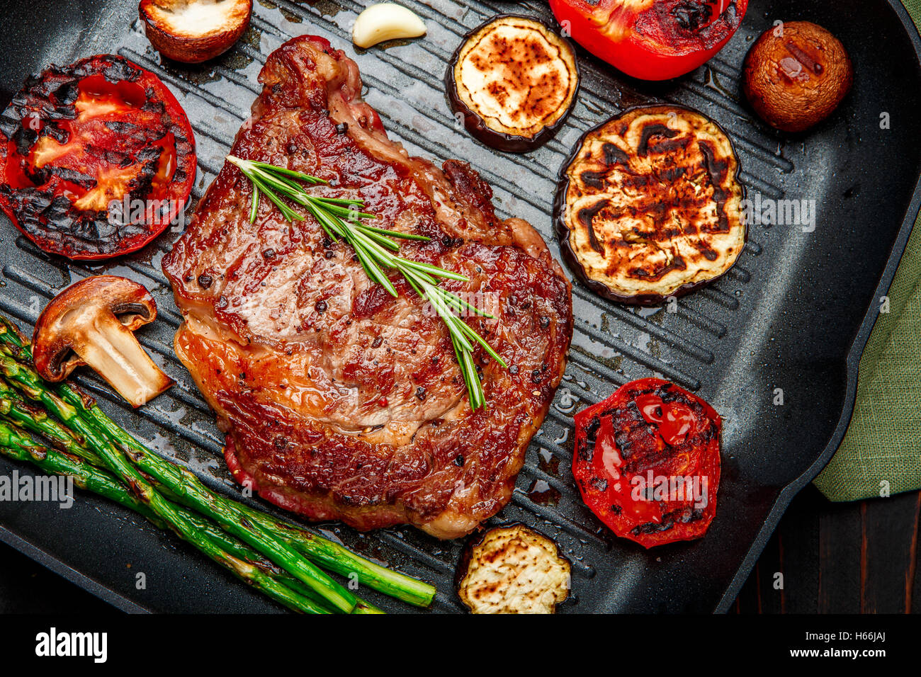 Roasted organic shin of beef meat Stock Photo - Alamy