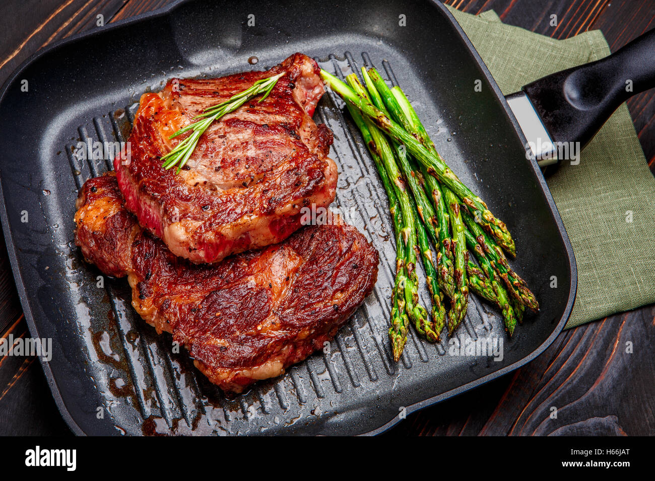 Roasted organic shin of beef meat Stock Photo - Alamy