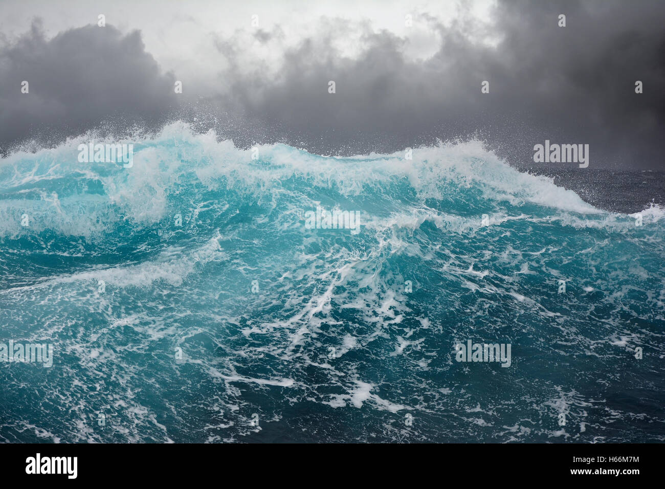 North sea storm wave hi-res stock photography and images - Alamy