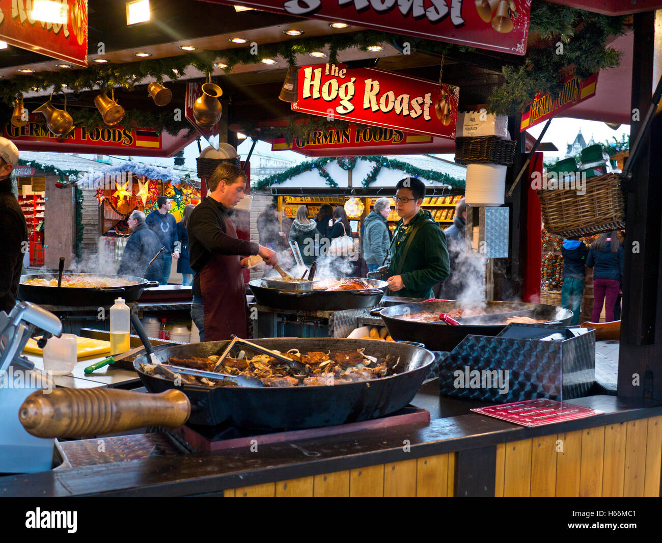German christmas market takeaway hi-res stock photography and images ...