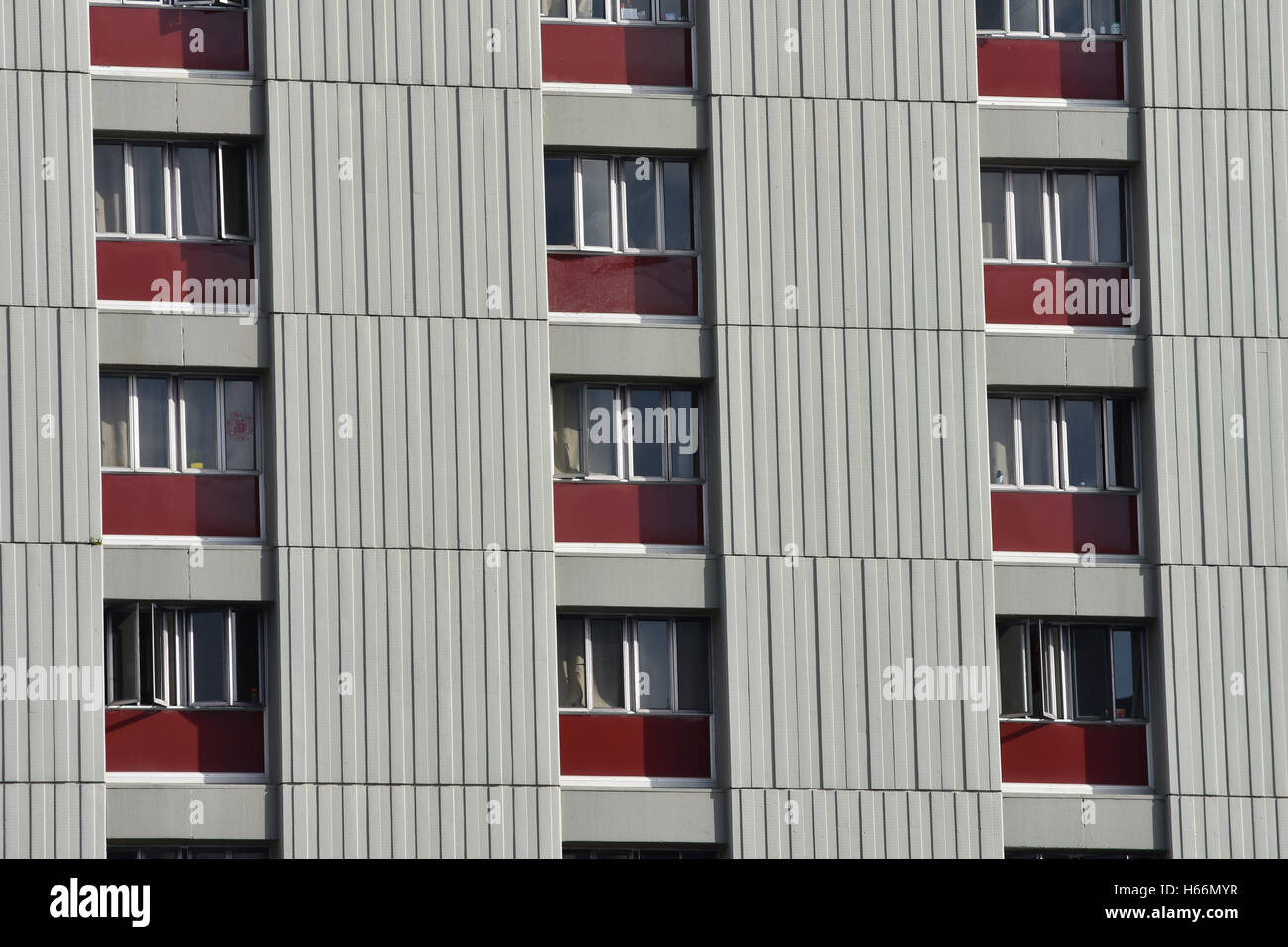 Apartment building cladding hi-res stock photography and images - Alamy