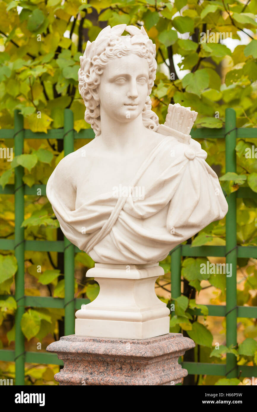 Bust apollo hi-res stock photography and images - Alamy