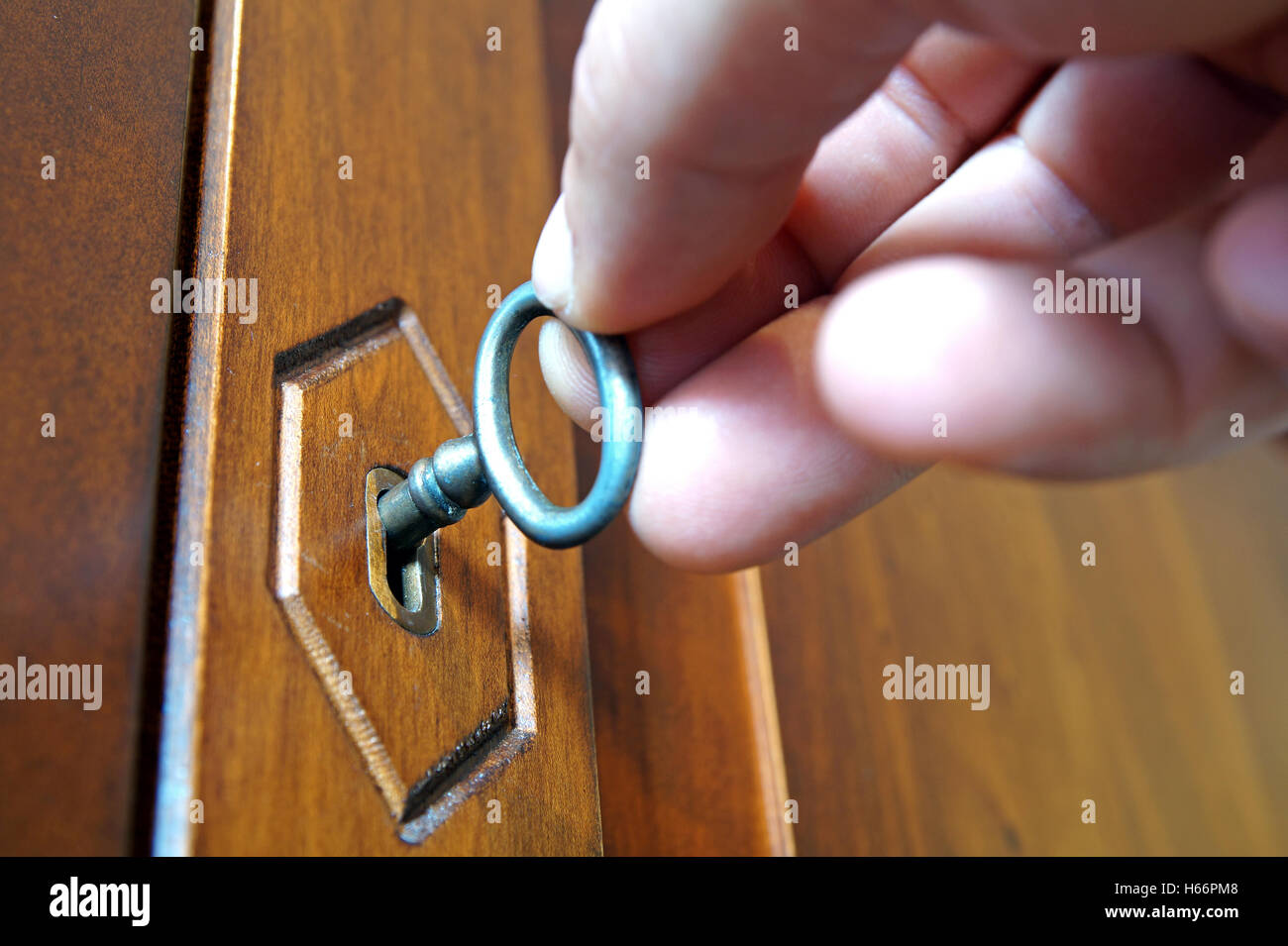 Very old key hi-res stock photography and images - Alamy