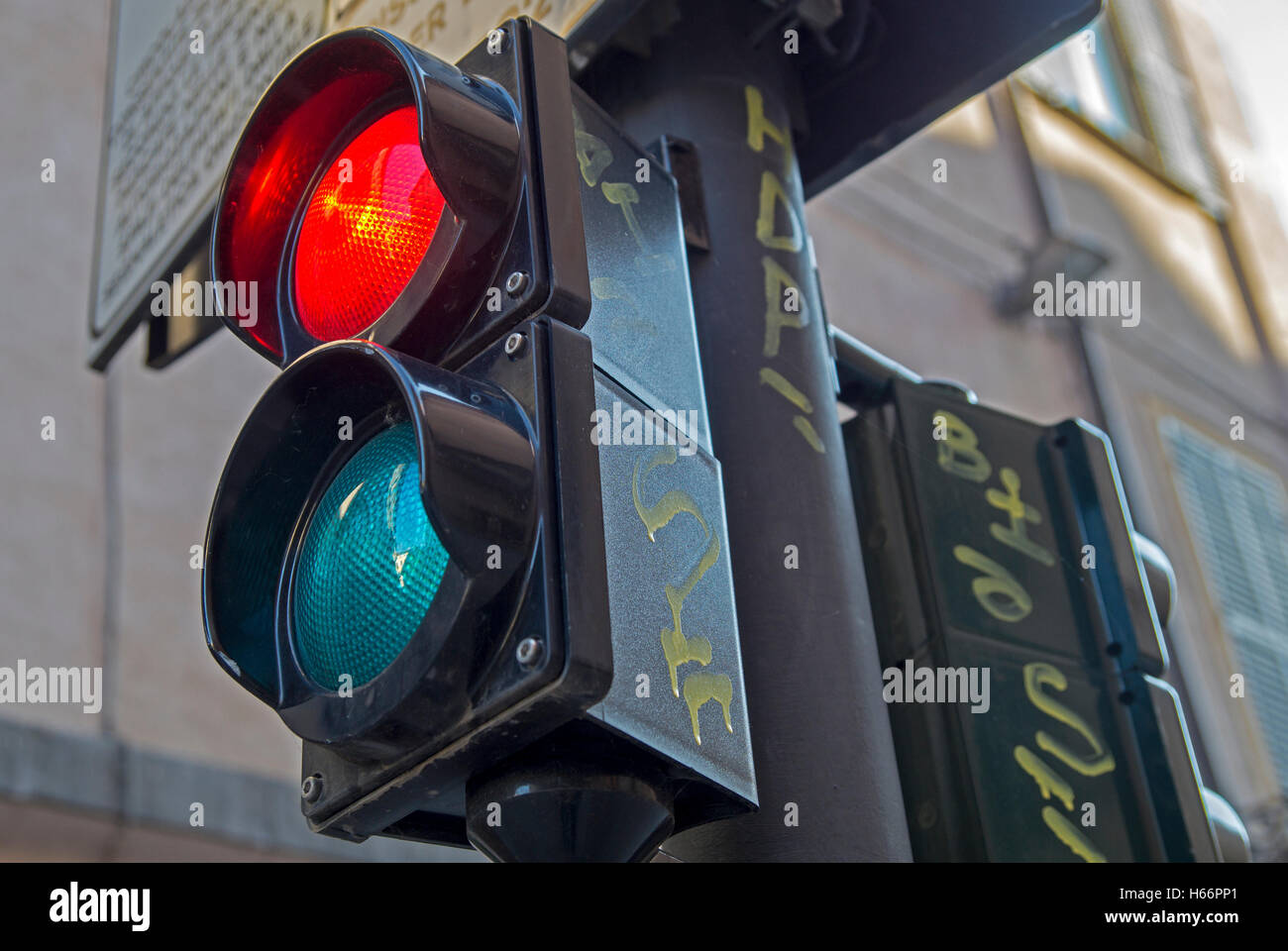 traffic, light, red, lights, stop, city, control, road, symbol, warning ...