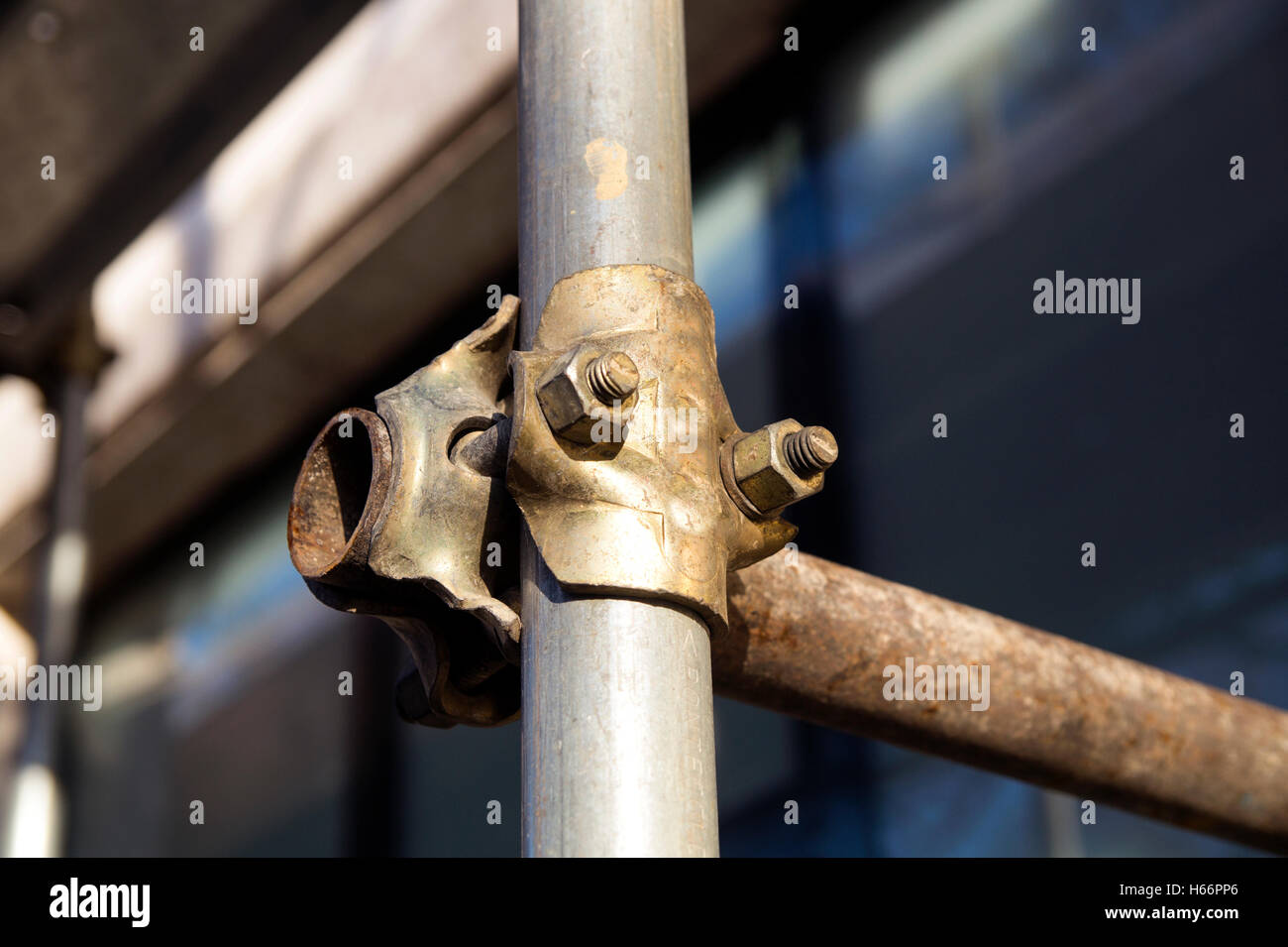 Scaffolding clamps hi-res stock photography and images - Alamy