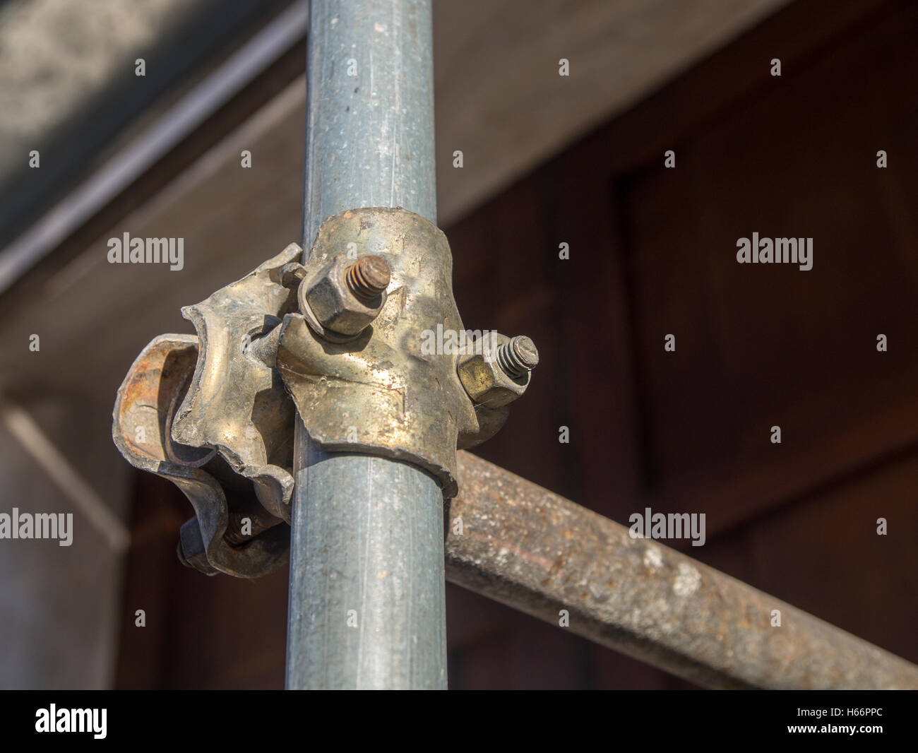 Scaffolding clamps hi-res stock photography and images - Alamy