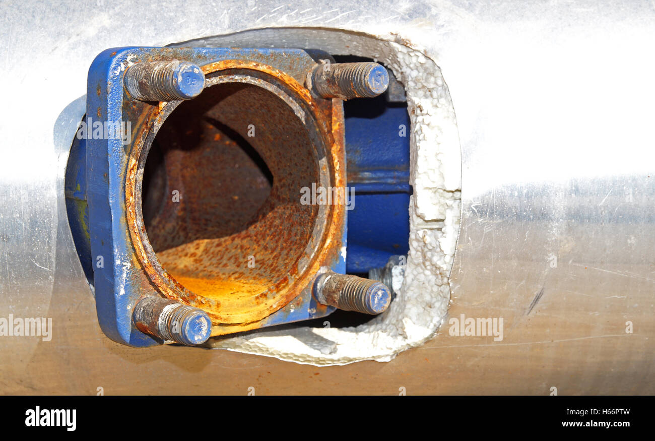 Empty pipe hi-res stock photography and images - Alamy