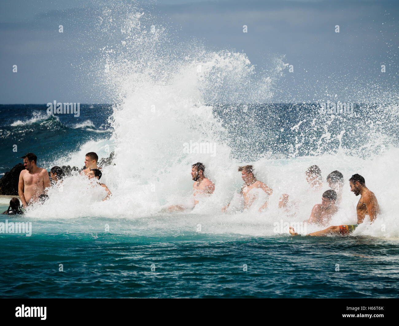 Leisure holidays tourism seaside waves shore hi-res stock photography ...