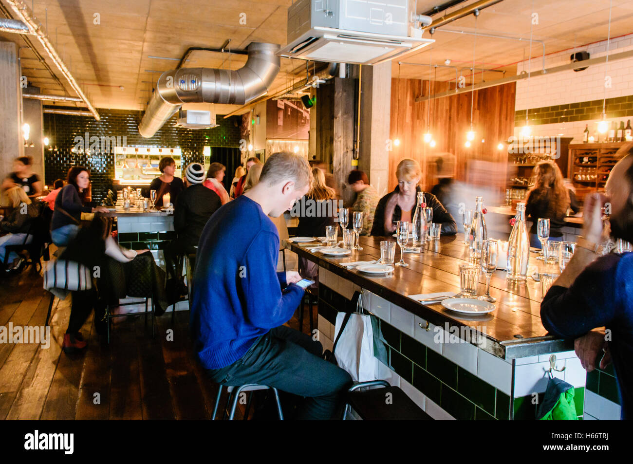 Busy restaurant waiter serving hi-res stock photography and images - Alamy