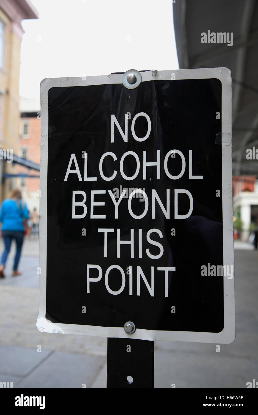 Alcohol forbidden sign at South Seaport District, Manhattan, New York ...