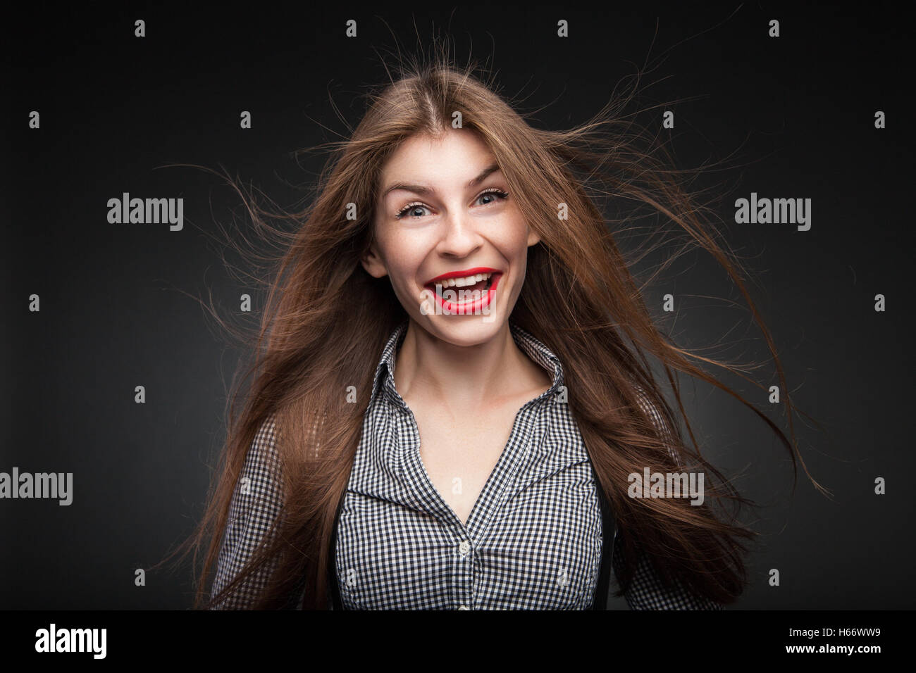 Shocked astounded woman hi-res stock photography and images - Alamy
