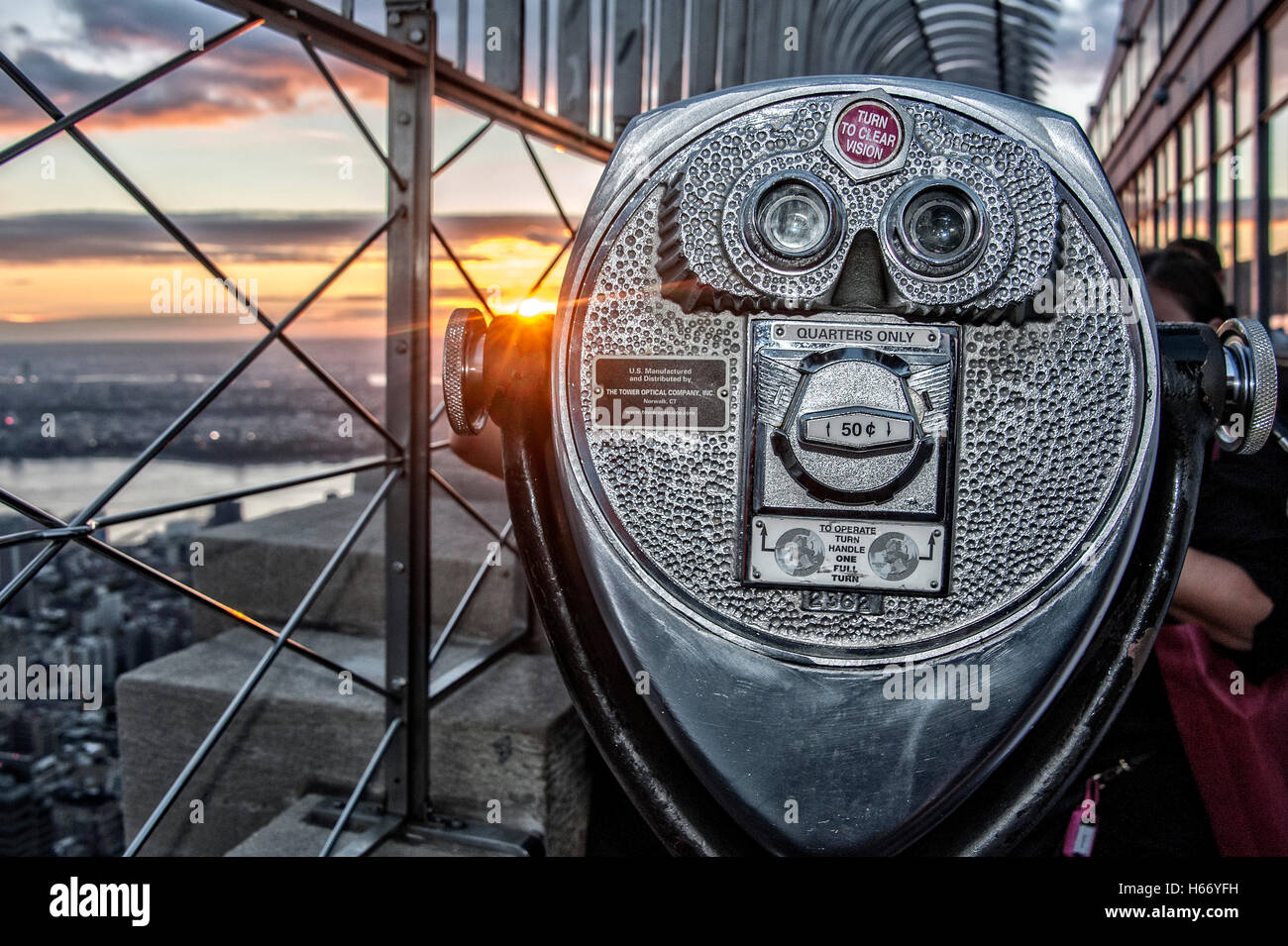 Coin operated viewer hi-res stock photography and images - Alamy