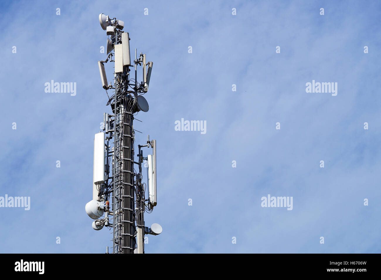 Antenna for telecommunication Stock Photo - Alamy