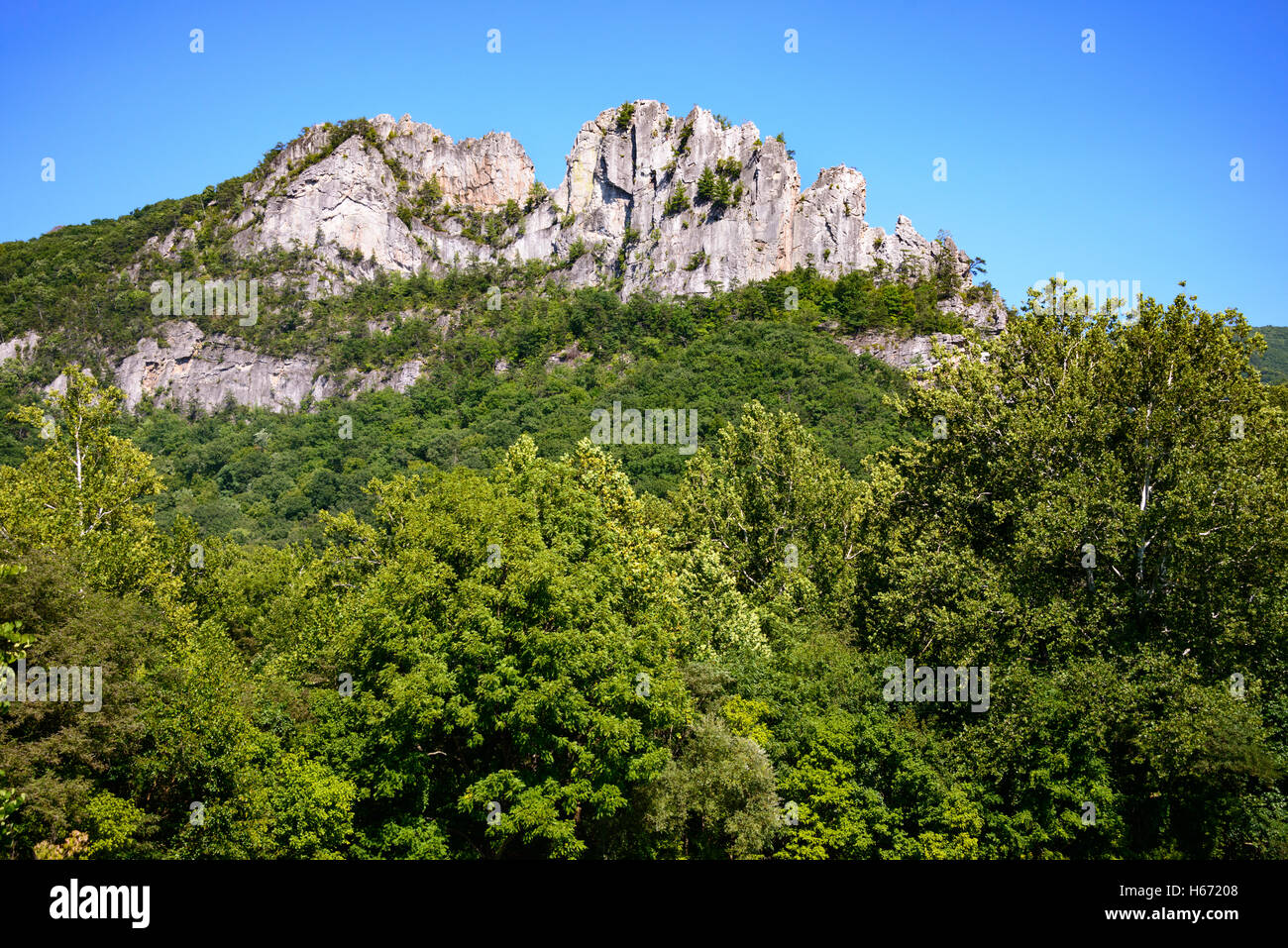 Climbing west virginia seneca rocks hi-res stock photography and images ...