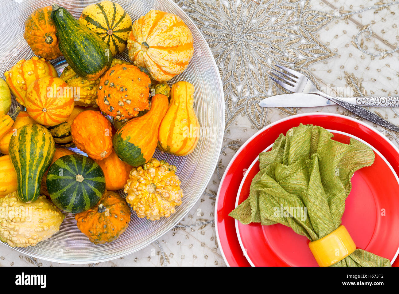 Gourds in different colors hi-res stock photography and images - Alamy