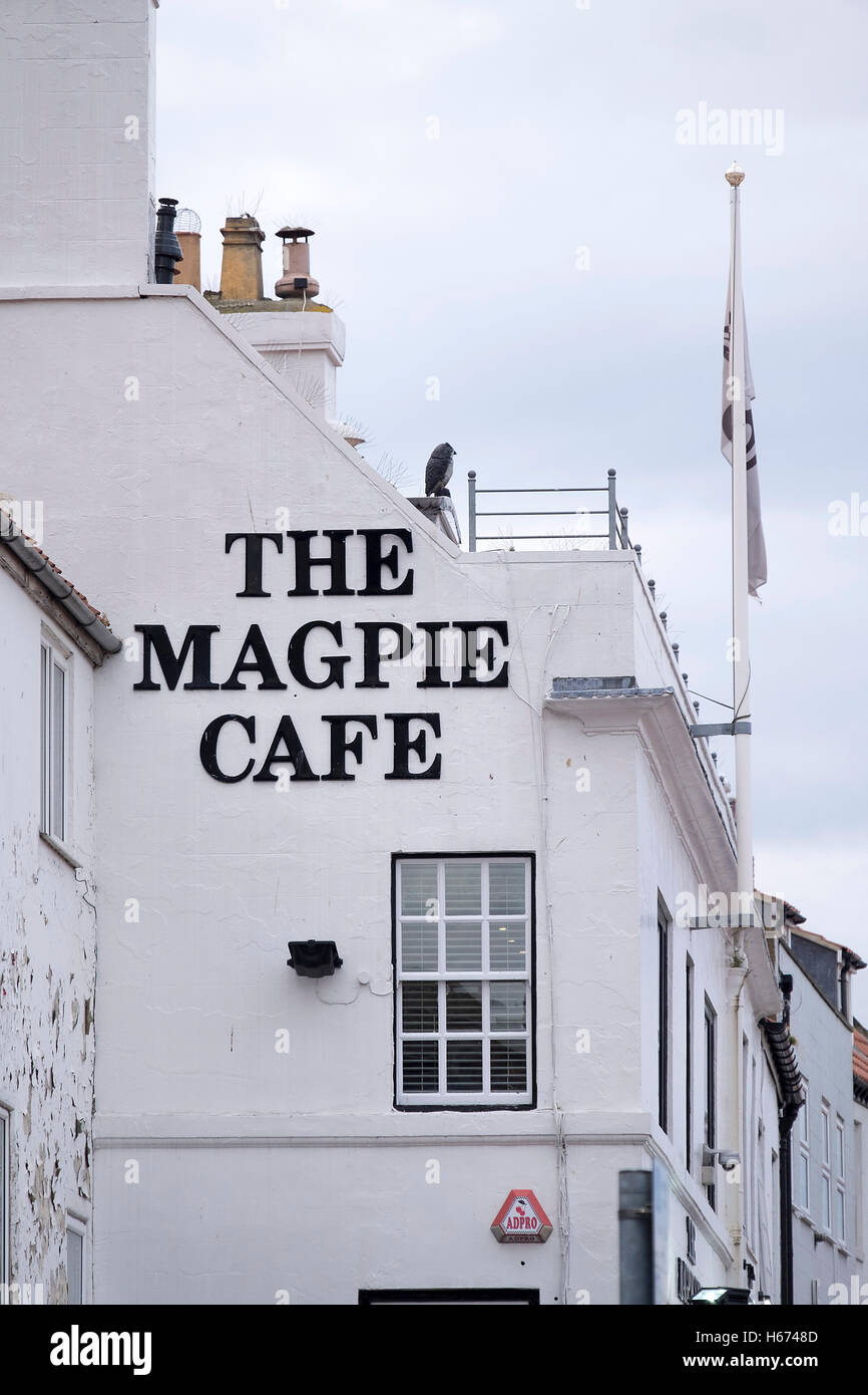 Magpie cafe whitby north yorkshire hi-res stock photography and images ...