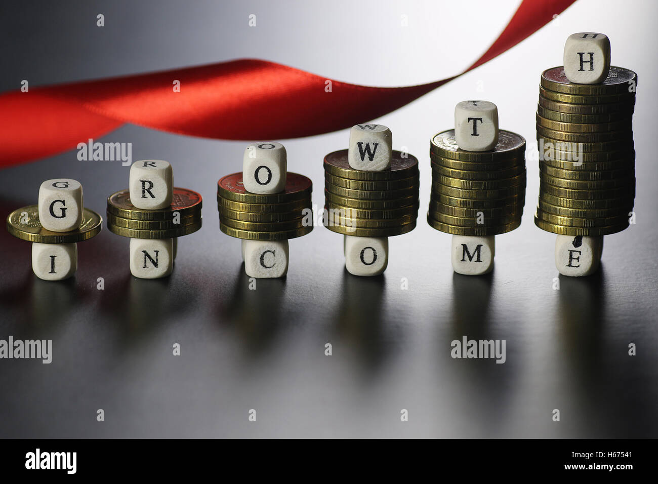 growth income text letter Stock Photo - Alamy