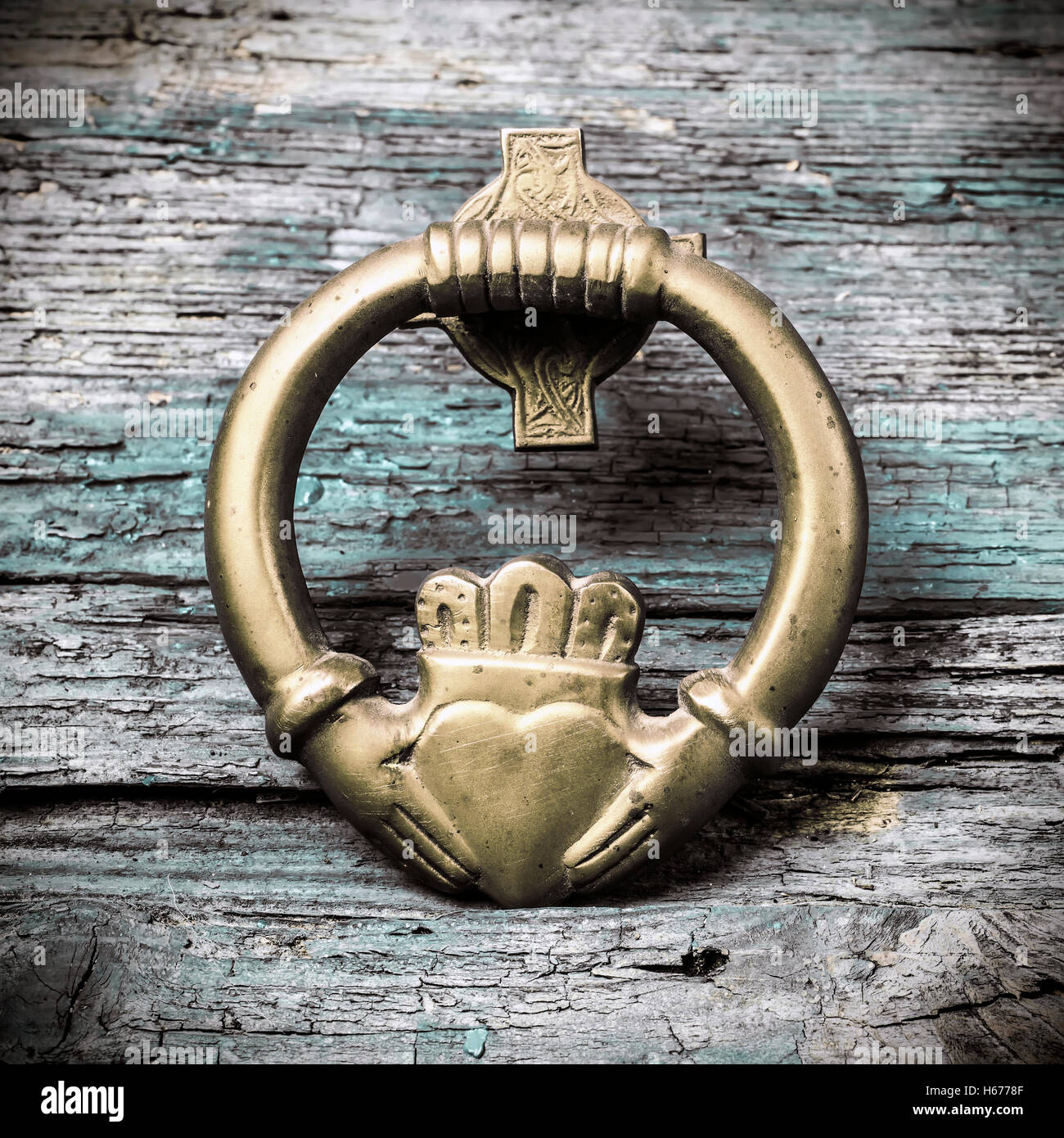 Irish heart celtic hi-res stock photography and images - Alamy