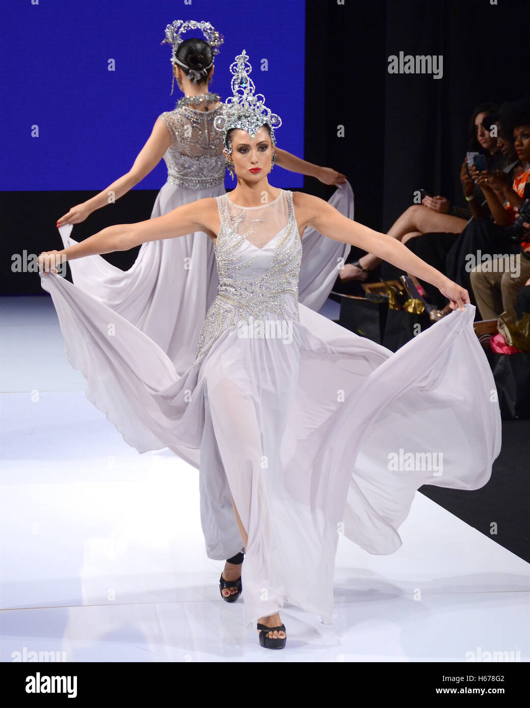 Sue Wong 2016 Spring Collection at Taglyan Cultural Complex in ...