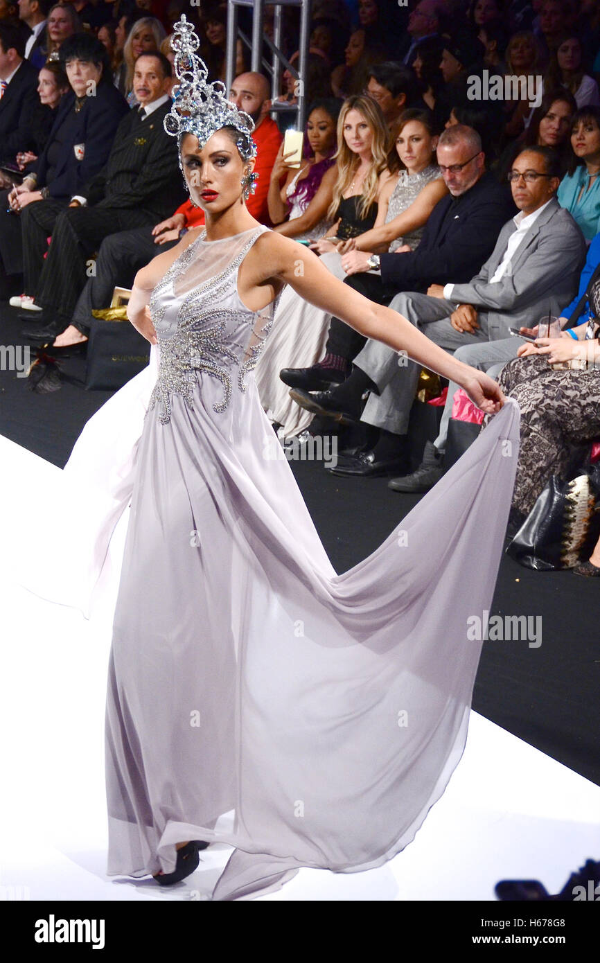 Sue Wong 2016 Spring Collection at Taglyan Cultural Complex in ...