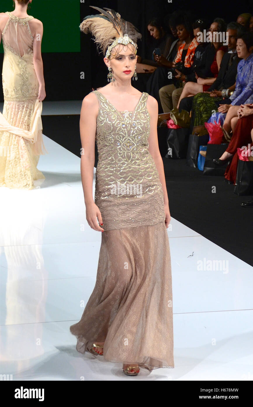 Sue Wong 2016 Spring Collection at Taglyan Cultural Complex in ...