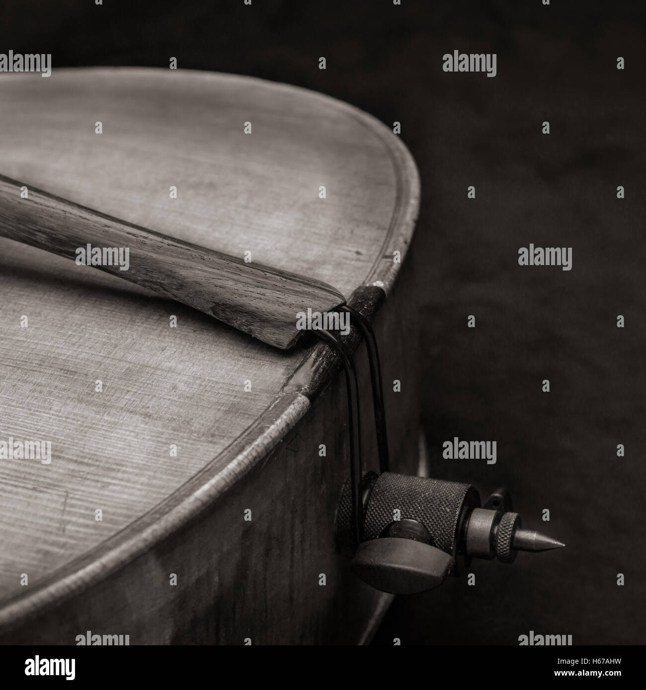 A cello endpin Stock Photo - Alamy