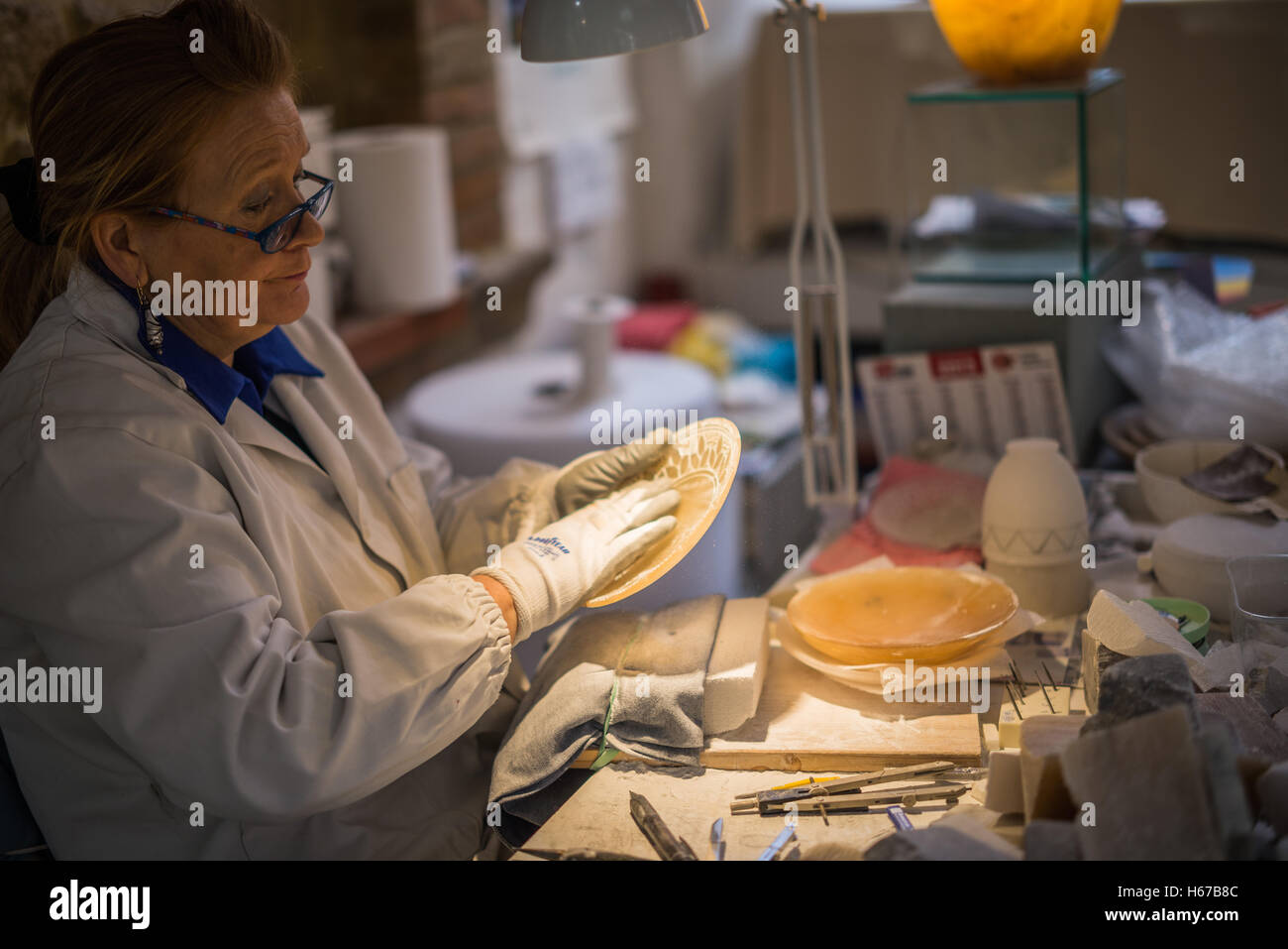 Craftsman working with alabaster, Volterra, Tuscany, Italy, EU, Europe ...