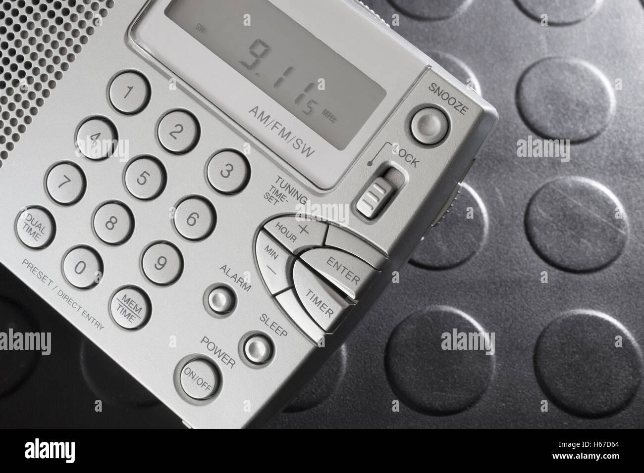 Small battery powered receiver that can listen on the shortwave bands ...