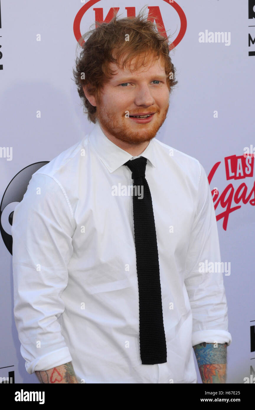 Singer Ed Sheeran arrives at the 2015 Billboard Music Awards at the MGM ...