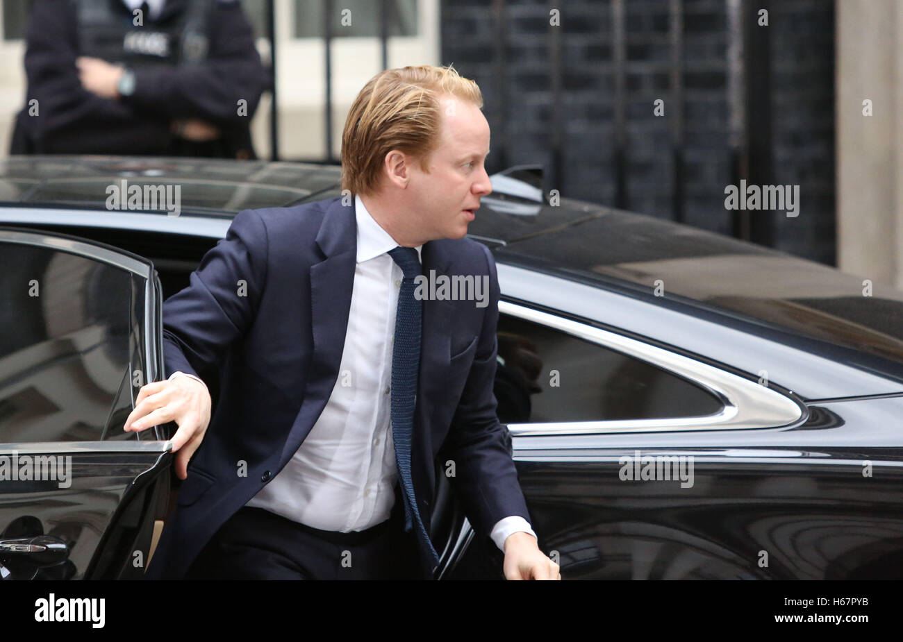 Minister for the Cabinet Office Ben Gummer arriving in Downing Street ...