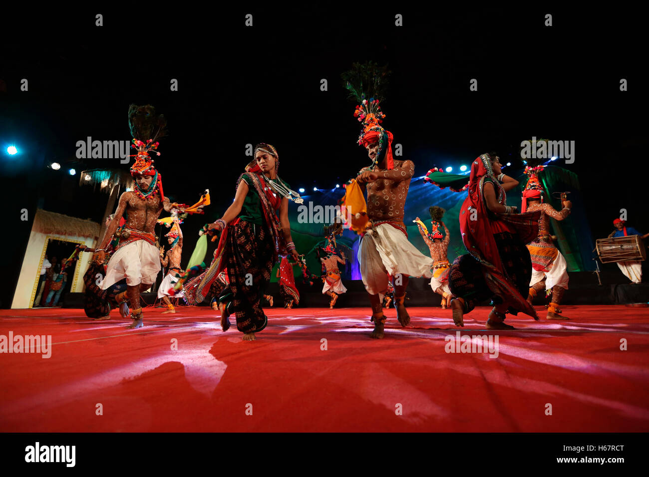 Rathwa Dance, Gujrat, India Stock Photo - Alamy