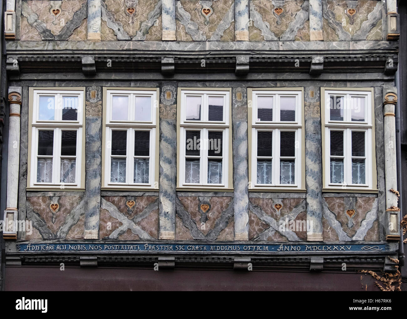 Timber frame building hi-res stock photography and images - Alamy